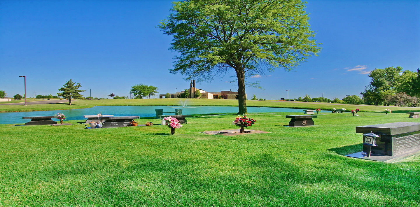 Cemetery - Lakeview Cemetery
