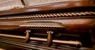 How to Choose A Casket | Funeral Caskets & Coffins