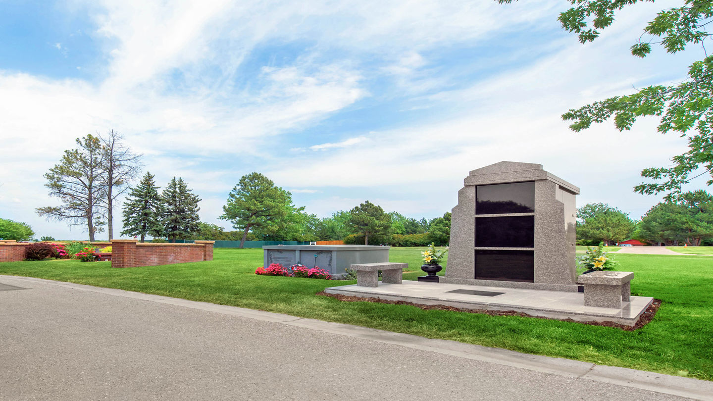 Resthaven Memory Gardens Memorial Day | Fasci Garden