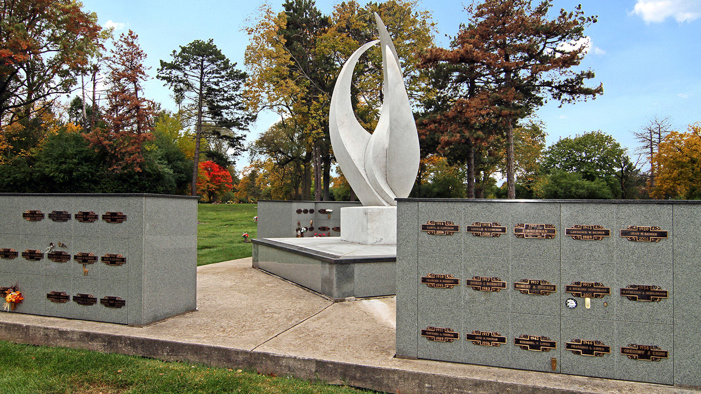 Mount Emblem Cemetery | Cemetery