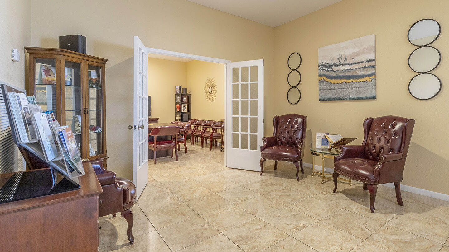 Colonial Funeral Home | Funeral & Cremation