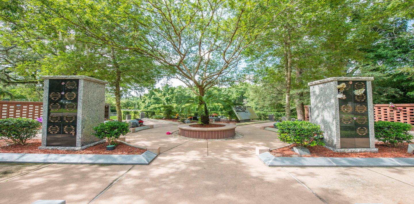 Cemetery - Riverside Memorial Park
