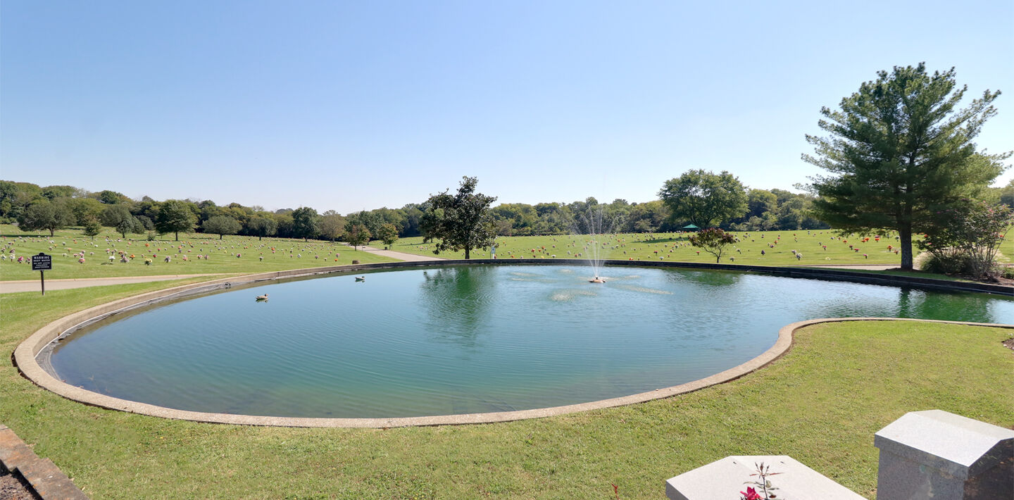 Cemetery - Forest Lawn Memorial Gardens