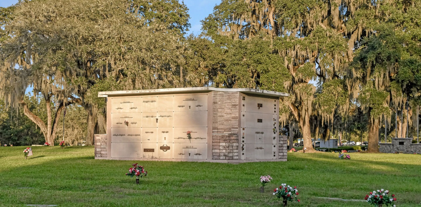 Cemetery - Forest Lawn Memory Gardens