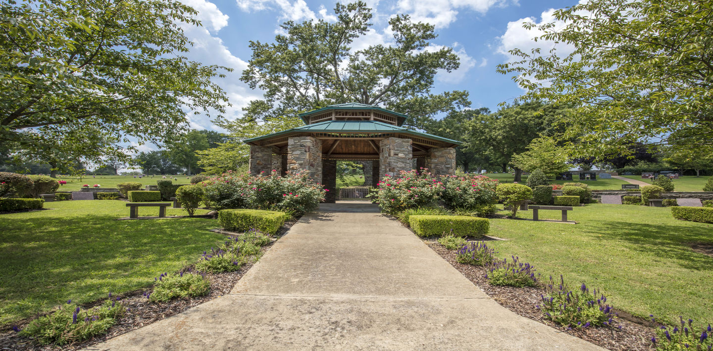 Cemetery - Woodlawn Memorial Park